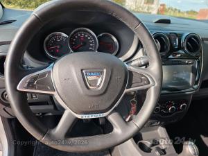 Pelēks Dacia Lodgy 2018 Narva, ar dzinēja tilpumu 1.20 L un nobraukumu 133 tūkst. km par 8000 €, foto 18 vietnē AUTOMOTO.COM.LV