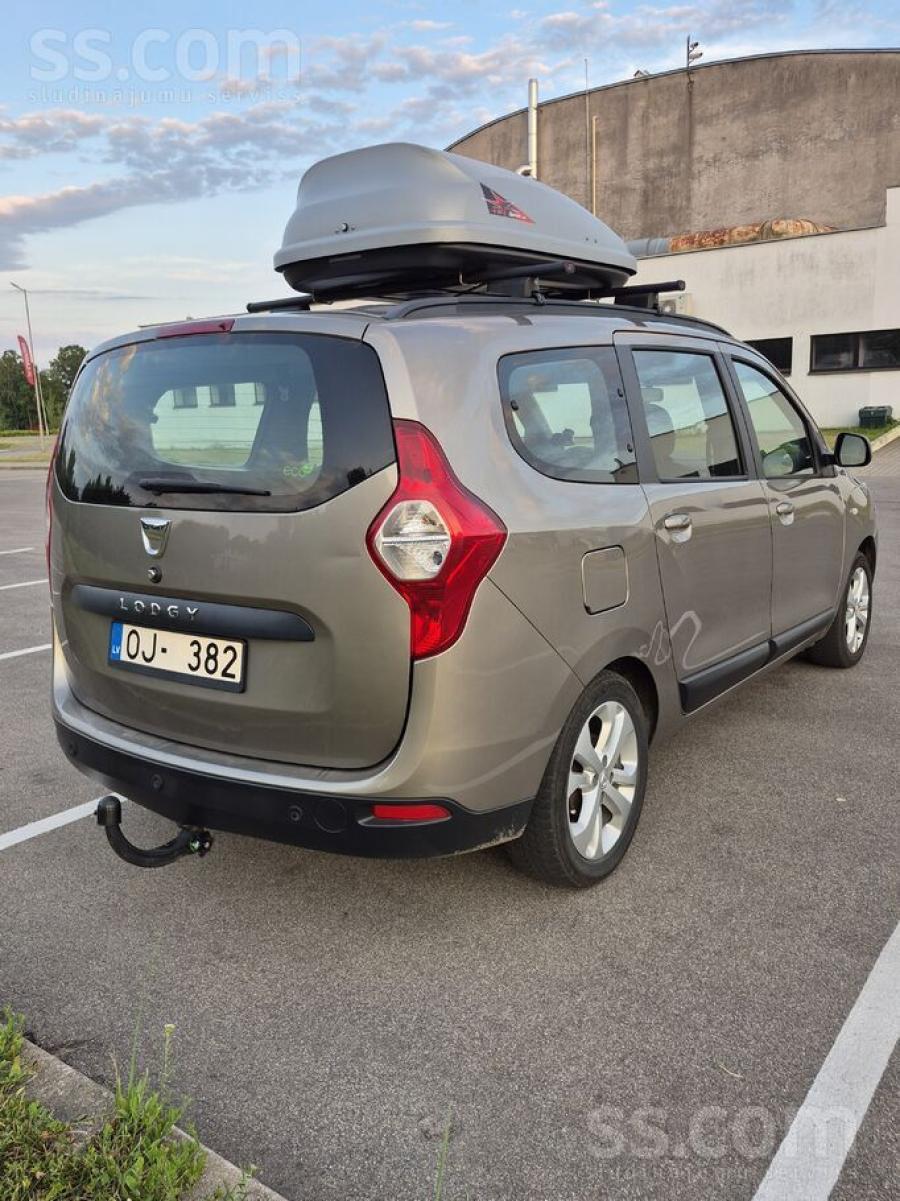 Dacia Lodgy 2013 Rīga, ar dzinēja tilpumu 1.50 L un nobraukumu 218 tūkst. km par 4150 €, foto 9 vietnē AUTOMOTO.COM.LV