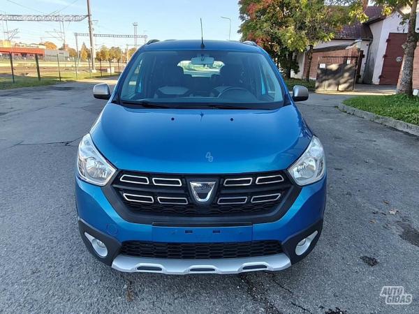 Dacia Lodgy 2018 in Siauliai on AUTOMOTO.COM.LV Dacia Lodgy 2018 in Siauliai, with an engine capacity of 1.20 L and mileage of 142 thousand km for 5300 €, photo 3 on AUTOMOTO.COM.LV