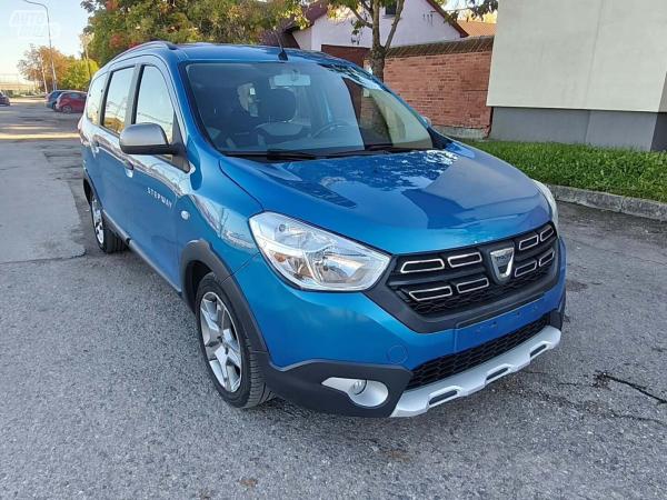 Dacia Lodgy 2018 in Siauliai on AUTOMOTO.COM.LV Dacia Lodgy 2018 in Siauliai, with an engine capacity of 1.20 L and mileage of 142 thousand km for 5300 €, photo 4 on AUTOMOTO.COM.LV