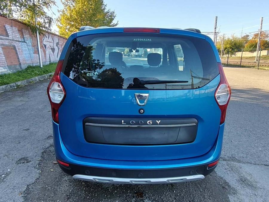 Dacia Lodgy 2018 in Siauliai, with an engine capacity of 1.20 L and mileage of 142 thousand km for 5300 €, photo 6 on AUTOMOTO.COM.LV