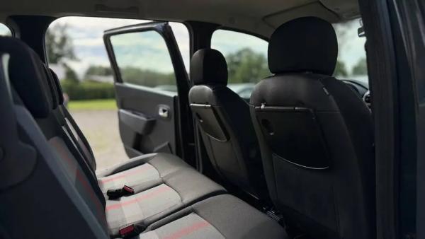 Dacia Lodgy 2019 in Jelgava, with an engine capacity of 1.30 L and mileage of 124 thousand km for 6590 €, photo 10 on AUTOMOTO.COM.LV