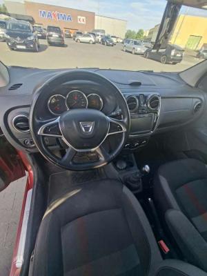 Sarkans Dacia Lodgy 2019 Viļņa, ar dzinēja tilpumu 1.33 L un nobraukumu 106 tūkst. km par 7500 €, foto  vietnē AUTOMOTO.COM.LV