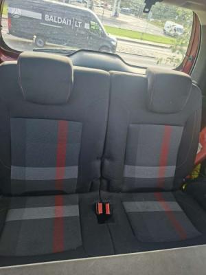 Красный Дачия Лоджи 2019 в Вильнюс, объемом двигателя 1.33 л и пробегом 106 тыс. км за 7500 €, фото 4 на AUTOMOTO.COM.LV