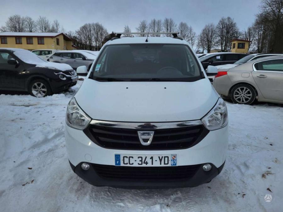White Dacia Lodgy 2012 in Taurage, with an engine capacity of 1.46 L and mileage of 249 thousand km for 3300 €, photo 1 on AUTOMOTO.COM.LV