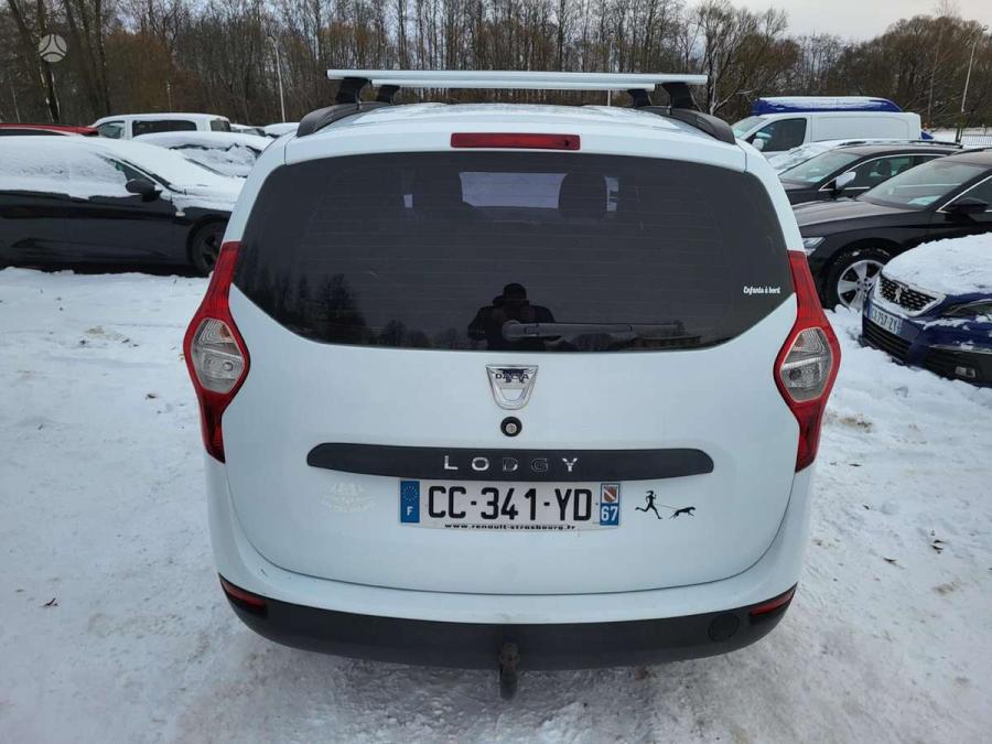 White Dacia Lodgy 2012 in Taurage, with an engine capacity of 1.46 L and mileage of 249 thousand km for 3300 €, photo 5 on AUTOMOTO.COM.LV