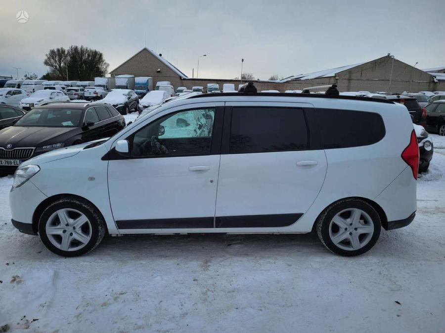 White Dacia Lodgy 2012 in Taurage, with an engine capacity of 1.46 L and mileage of 249 thousand km for 3300 €, photo 7 on AUTOMOTO.COM.LV