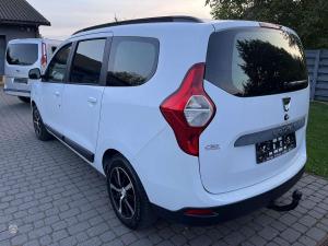 White Dacia Lodgy 2014 in Marijampole, with an engine capacity of 1.60 L and mileage of 180 thousand km for 4200 €, photo 4 on AUTOMOTO.COM.LV