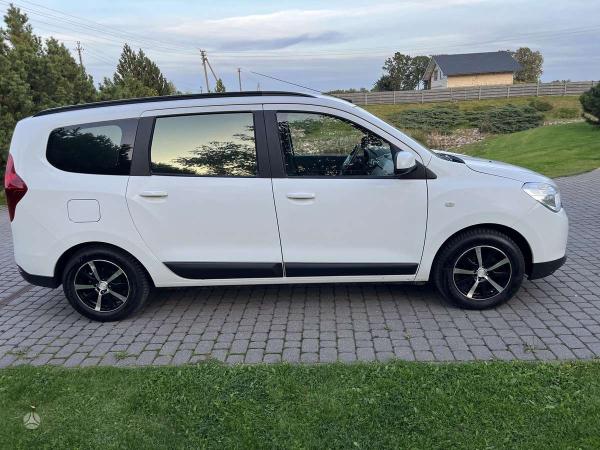 White Dacia Lodgy 2014 in Marijampole, with an engine capacity of 1.60 L and mileage of 180 thousand km for 4200 €, photo 7 on AUTOMOTO.COM.LV