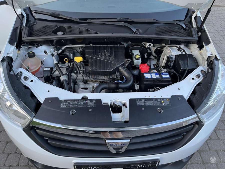 White Dacia Lodgy 2014 in Marijampole, with an engine capacity of 1.60 L and mileage of 180 thousand km for 4200 €, photo 12 on AUTOMOTO.COM.LV