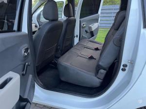White Dacia Lodgy 2014 in Marijampole, with an engine capacity of 1.60 L and mileage of 180 thousand km for 4200 €, photo 15 on AUTOMOTO.COM.LV