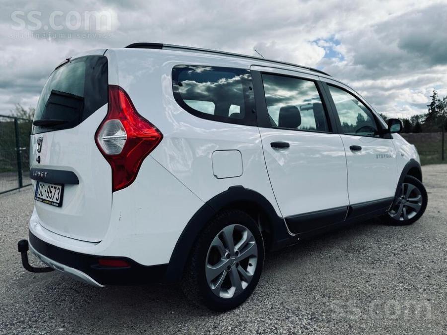 White Dacia Lodgy 2015 in Cesis, with an engine capacity of 1.20 L and mileage of 0 thousand km for 5950 €, photo 6 on AUTOMOTO.COM.LV