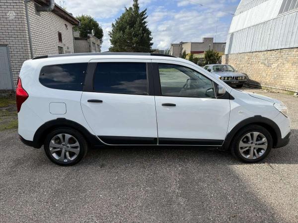 Dacia Lodgy 2015 in Taurage on AUTOMOTO.COM.LV White Dacia Lodgy 2015 in Taurage, with an engine capacity of 1.20 L and mileage of 96 thousand km for 4800 €, photo 5 on AUTOMOTO.COM.LV
