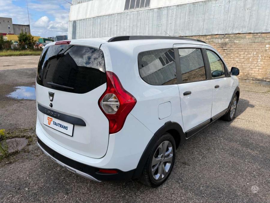 White Dacia Lodgy 2015 in Taurage, with an engine capacity of 1.20 L and mileage of 96 thousand km for 4800 €, photo 6 on AUTOMOTO.COM.LV