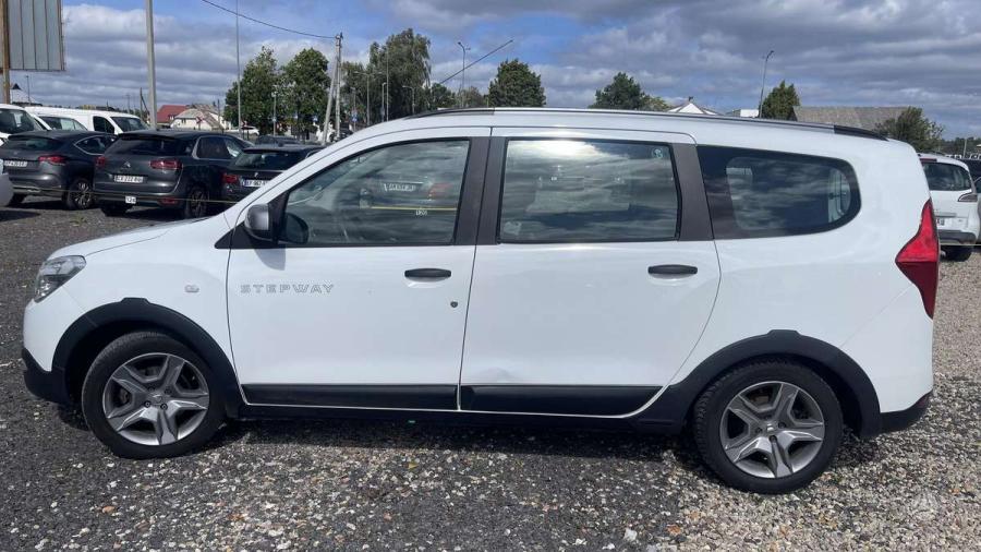 Balts Dacia Lodgy 2017 Tauragė, ar dzinēja tilpumu 1.20 L un nobraukumu 143 tūkst. km par 3900 €, foto 5 vietnē AUTOMOTO.COM.LV