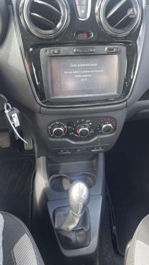 Balts Dacia Lodgy 2017 Tauragė, ar dzinēja tilpumu 1.20 L un nobraukumu 143 tūkst. km par 3900 €, foto 12 vietnē AUTOMOTO.COM.LV