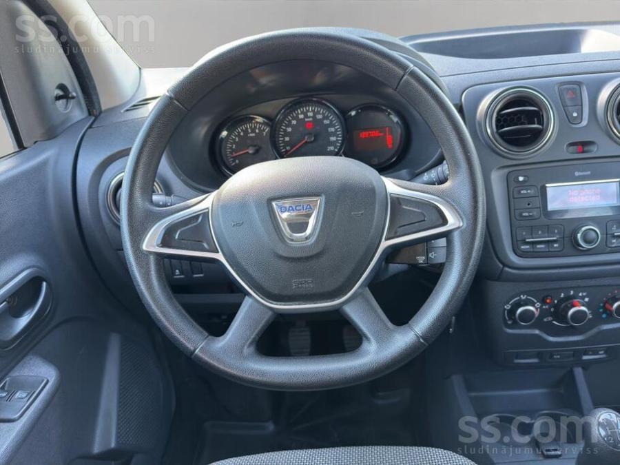 Balts Dacia Lodgy 2017 Rīga, ar dzinēja tilpumu 1.60 L un nobraukumu 140 tūkst. km par 3995 €, foto 15 vietnē AUTOMOTO.COM.LV