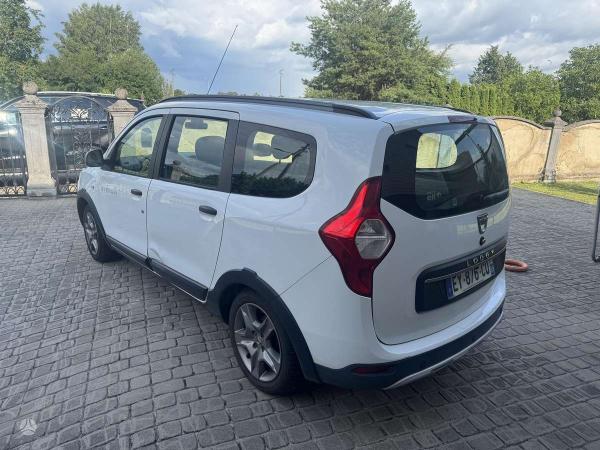 White Dacia Lodgy 2018 in Taurage, with an engine capacity of 1.20 L and mileage of 141 thousand km for 4300 €, photo 8 on AUTOMOTO.COM.LV