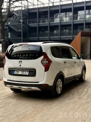 Balts Dacia Lodgy 2021 Rīga, ar dzinēja tilpumu 1.50 L un nobraukumu 249 tūkst. km par 7400 €, foto 4 vietnē AUTOMOTO.COM.LV