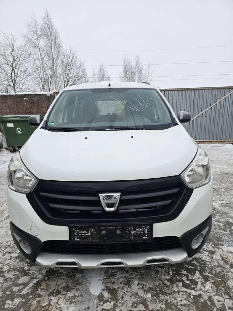 White Dacia Lodgy 2016 in Kaunas, with an engine capacity of 1.20 L and mileage of 141 thousand km for 2750 €, photo 1 on AUTOMOTO.COM.LV