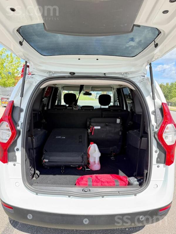 White Dacia Lodgy 2021 in Riga, with an engine capacity of 1.50 L and mileage of 54 thousand km for 7500 €, photo 6 on AUTOMOTO.COM.LV