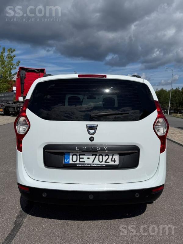 White Dacia Lodgy 2021 in Riga, with an engine capacity of 1.50 L and mileage of 54 thousand km for 7500 €, photo 7 on AUTOMOTO.COM.LV