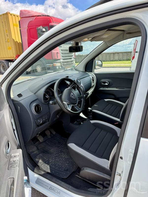 White Dacia Lodgy 2021 in Riga, with an engine capacity of 1.50 L and mileage of 54 thousand km for 7500 €, photo 9 on AUTOMOTO.COM.LV