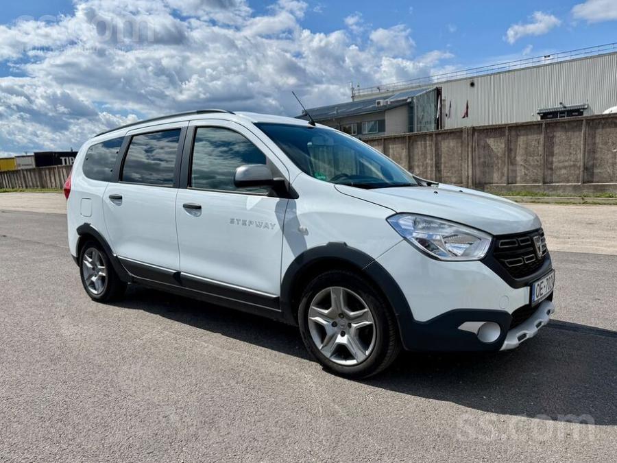 Balts Dacia Lodgy 2021 Rīga, ar dzinēja tilpumu 1.50 L un nobraukumu 54 tūkst. km par 8500 €, foto 5 vietnē AUTOMOTO.COM.LV