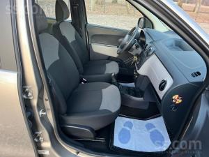 Yellow Dacia Lodgy 2015 in Cesis, with an engine capacity of 1.20 L and mileage of 84 thousand km for 4900 €, photo 15 on AUTOMOTO.COM.LV