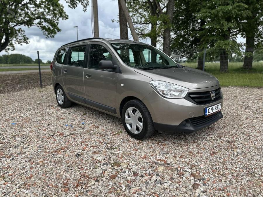 Yellow Dacia Lodgy 2015 in Cesis, with an engine capacity of 1.20 L and mileage of 0 thousand km for 5200 €, photo 1 on AUTOMOTO.COM.LV