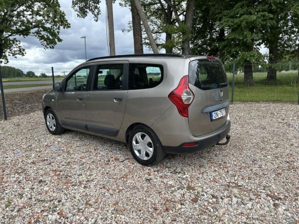 Yellow Dacia Lodgy 2015 in Cesis, with an engine capacity of 1.20 L and mileage of 0 thousand km for 5200 €, photo 4 on AUTOMOTO.COM.LV