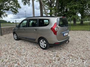 Yellow Dacia Lodgy 2015 in Cesis, with an engine capacity of 1.20 L and mileage of 0 thousand km for 5200 €, photo 5 on AUTOMOTO.COM.LV