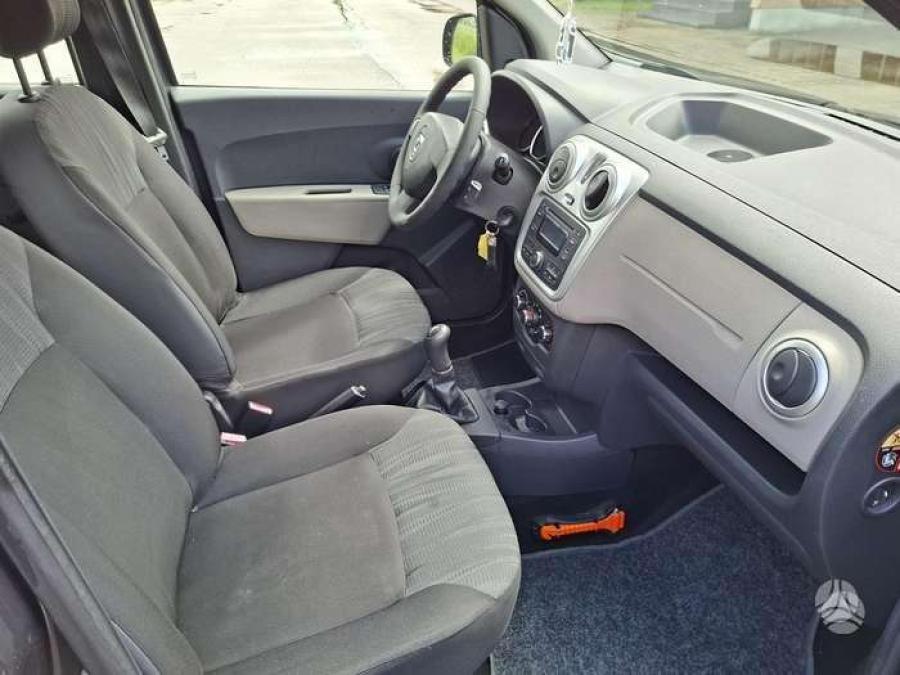 Melns Dacia Logan 2014 Ukmergė, ar dzinēja tilpumu 1.15 L un nobraukumu 200 tūkst. km par 3250 €, foto 12 vietnē AUTOMOTO.COM.LV