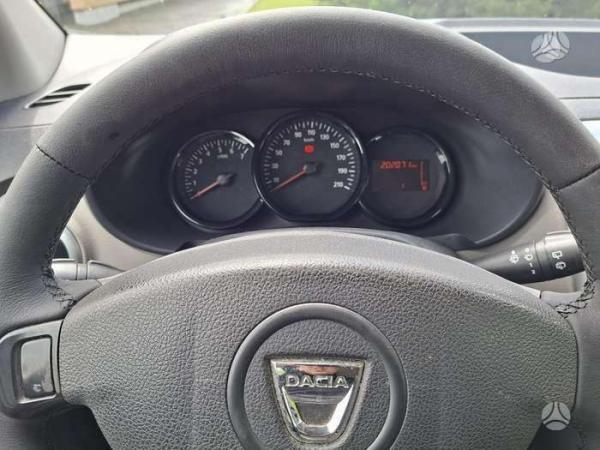 Black Dacia Logan 2014 in Ukmerge, with an engine capacity of 1.20 L and mileage of 200 thousand km for 3000 €, photo 7 on AUTOMOTO.COM.LV