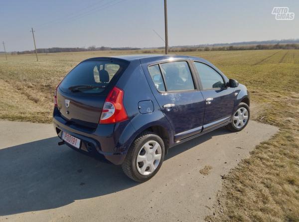 Blue Dacia Logan 2009 in Vilkaviskis, with an engine capacity of 1.20 L and mileage of 140 thousand km for 1550 €, photo 5 on AUTOMOTO.COM.LV