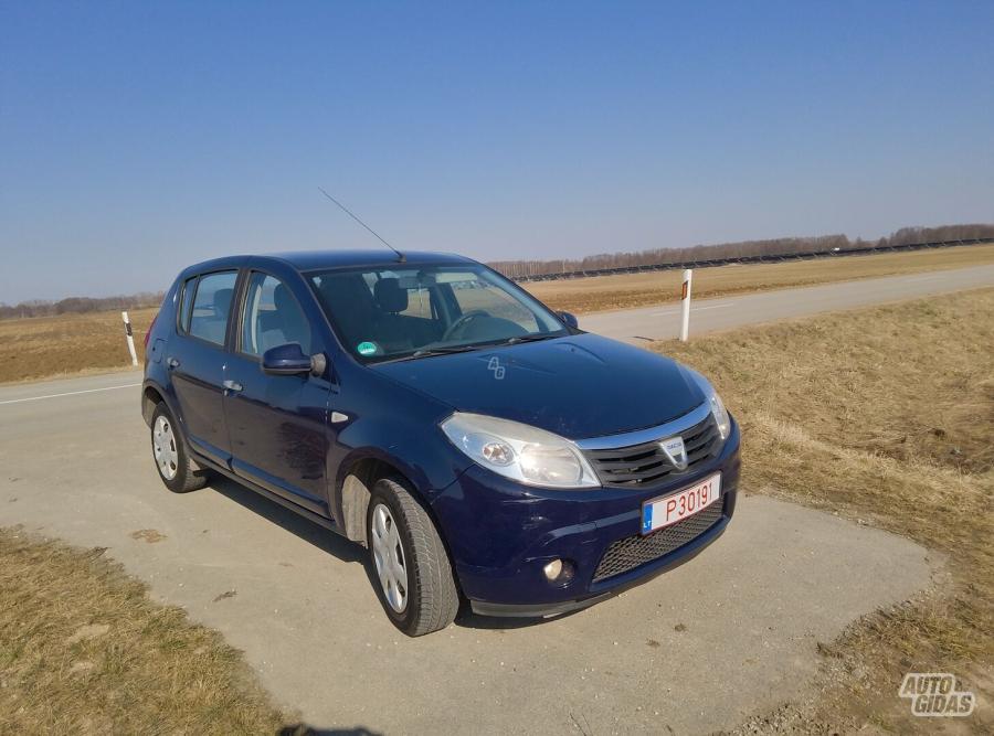 Blue Dacia Logan 2009 in Vilkaviskis, with an engine capacity of 1.20 L and mileage of 140 thousand km for 1550 €, photo 4 on AUTOMOTO.COM.LV