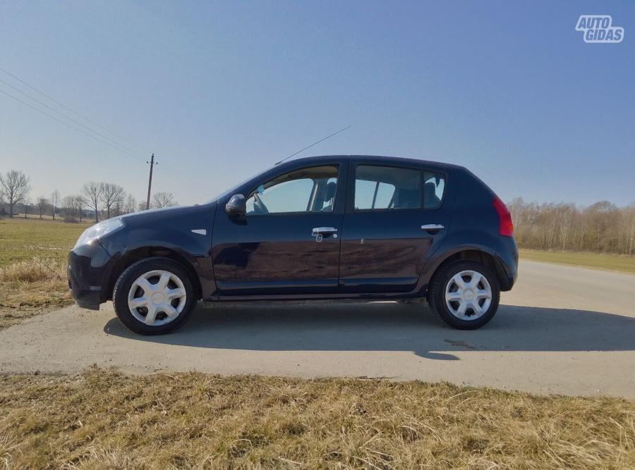 Blue Dacia Logan 2009 in Vilkaviskis, with an engine capacity of 1.20 L and mileage of 140 thousand km for 1550 €, photo 8 on AUTOMOTO.COM.LV
