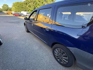 Zils Dacia Logan 2009 Panevēža, ar dzinēja tilpumu 1.50 L un nobraukumu 137 tūkst. km par 1250 €, foto 7 vietnē AUTOMOTO.COM.LV