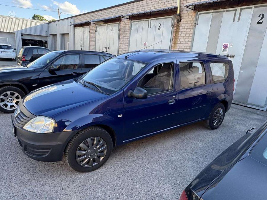 Blue Dacia Logan 2009 in Panevezys, with an engine capacity of 1.40 L and mileage of 137 thousand km for 1250 €, photo 3 on AUTOMOTO.COM.LV