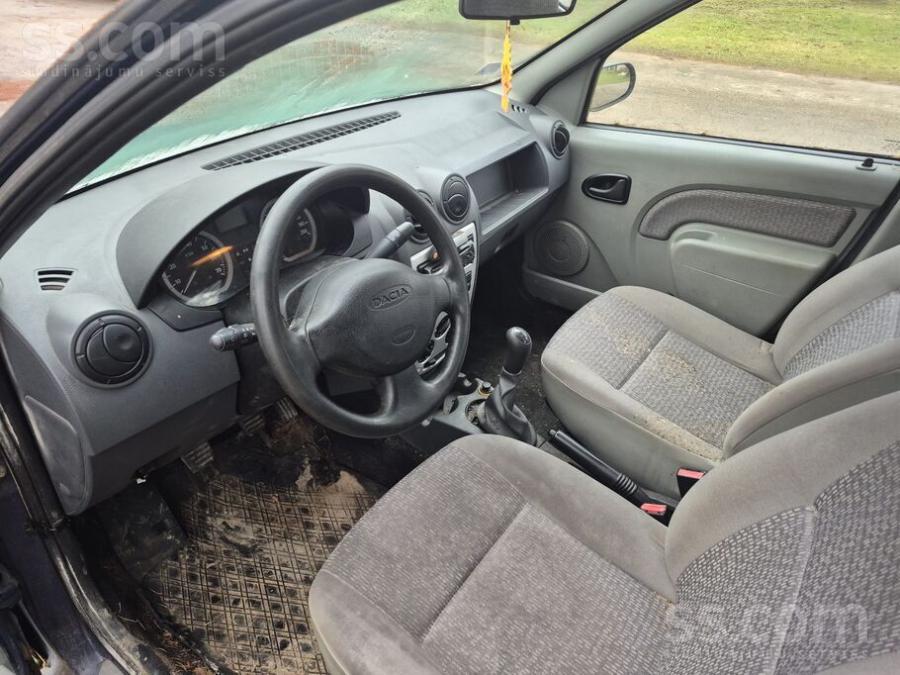 Blue Dacia Logan 2007 in Bauska, with an engine capacity of 1.50 L and mileage of 268 thousand km for 290 €, photo 4 on AUTOMOTO.COM.LV