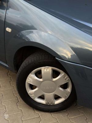 Zils Dacia Logan 2007 Viļņa, ar dzinēja tilpumu 1.60 L un nobraukumu 197 tūkst. km par 1490 €, foto 8 vietnē AUTOMOTO.COM.LV