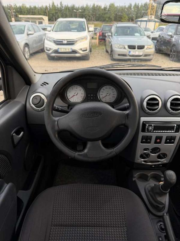 Zils Dacia Logan 2007 Viļņa, ar dzinēja tilpumu 1.60 L un nobraukumu 197 tūkst. km par 1490 €, foto 10 vietnē AUTOMOTO.COM.LV