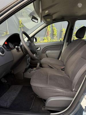 Zils Dacia Logan 2007 Viļņa, ar dzinēja tilpumu 1.60 L un nobraukumu 197 tūkst. km par 1490 €, foto 12 vietnē AUTOMOTO.COM.LV