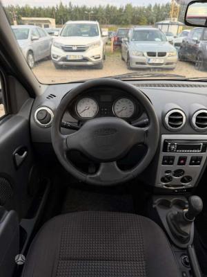 Zils Dacia Logan 2007 Viļņa, ar dzinēja tilpumu 1.60 L un nobraukumu 197 tūkst. km par 1490 €, foto 11 vietnē AUTOMOTO.COM.LV