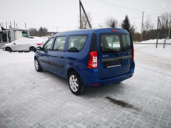 Blue Dacia Logan 2010 in Radviliskis, with an engine capacity of 1.60 L and mileage of 150 thousand km for 1850 €, photo 3 on AUTOMOTO.COM.LV