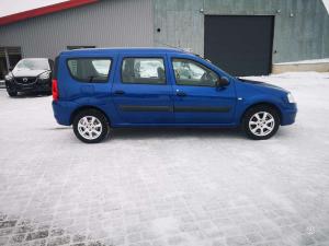Blue Dacia Logan 2010 in Radviliskis, with an engine capacity of 1.60 L and mileage of 150 thousand km for 1850 €, photo 5 on AUTOMOTO.COM.LV