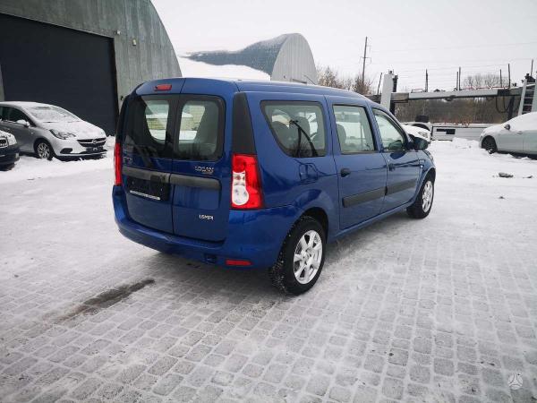 Blue Dacia Logan 2010 in Radviliskis, with an engine capacity of 1.60 L and mileage of 150 thousand km for 1850 €, photo 6 on AUTOMOTO.COM.LV
