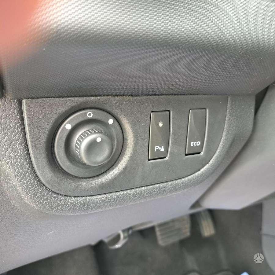 Zils Dacia Logan 2016 Viļņa, ar dzinēja tilpumu 0.90 L un nobraukumu 172 tūkst. km par 3950 €, foto 26 vietnē AUTOMOTO.COM.LV