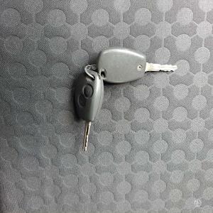 Zils Dacia Logan 2016 Viļņa, ar dzinēja tilpumu 0.90 L un nobraukumu 172 tūkst. km par 3950 €, foto 27 vietnē AUTOMOTO.COM.LV