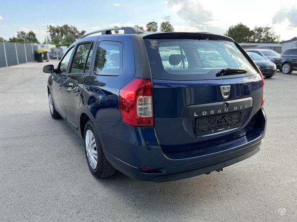 Blue Dacia Logan 2018 in Siauliai, with an engine capacity of 0.90 L and mileage of 134 thousand km for 3850 €, photo 5 on AUTOMOTO.COM.LV